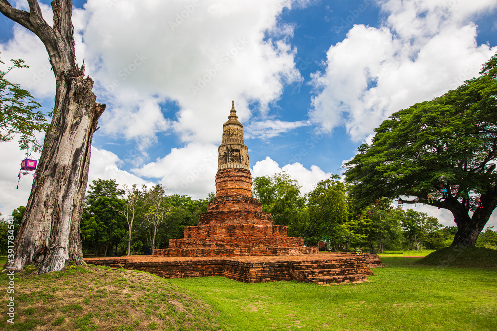Phra That YaKoo Temple, The old pagoda in Kalasin province, Thailand ...