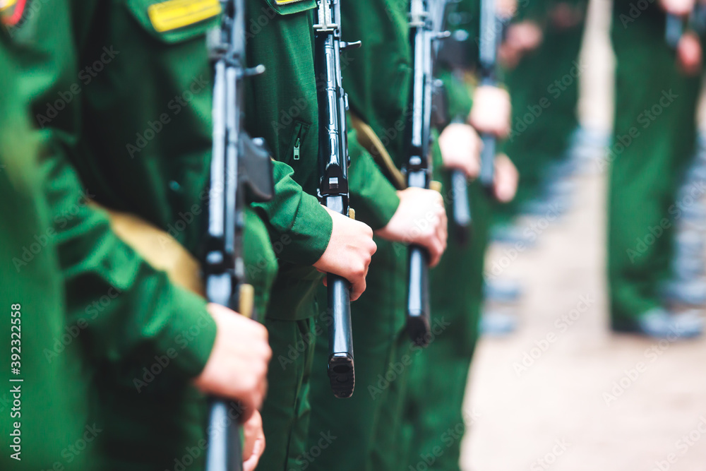 Foto de A formation line of russian army soldiers troops in military ...