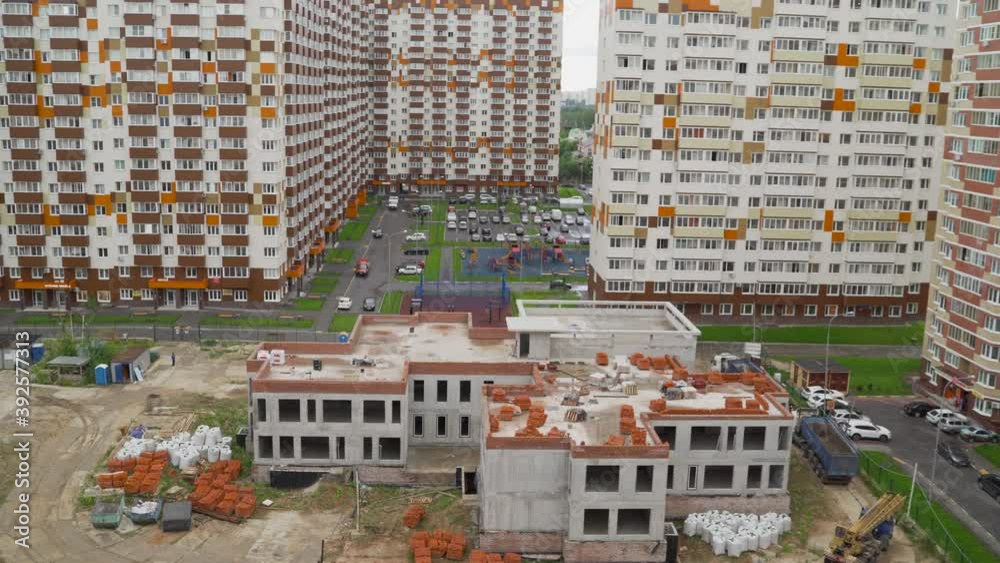 New building in Moscow. Construction of a monolithic house ...