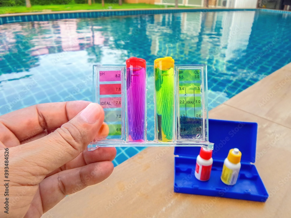 Service and maintenance of the pool.Check the PH of the pool.Liquid ...