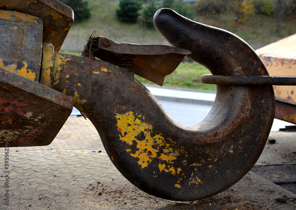 crane operator, crane hook of large dimensions securely fixed with a ...