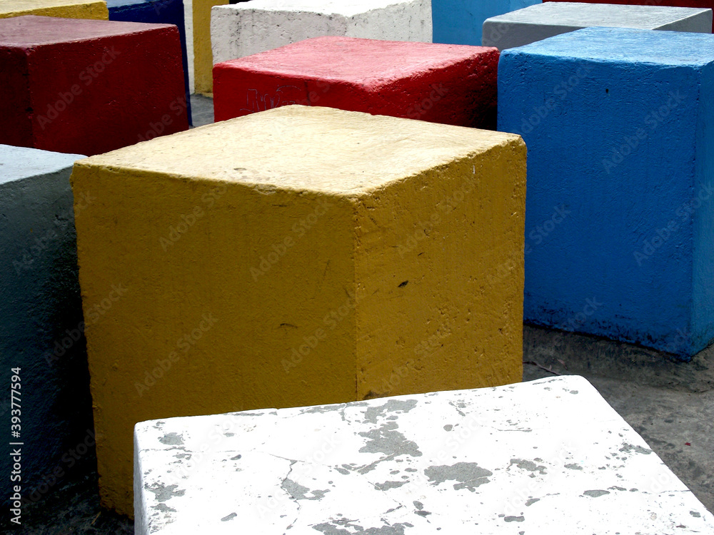cubos de cemento de colores Stock Photo | Adobe Stock