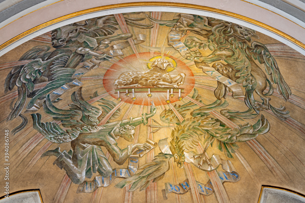 VIENNA, AUSTIRA - OCTOBER 22, 2020: The ceiling fresco of Lamb of God ...