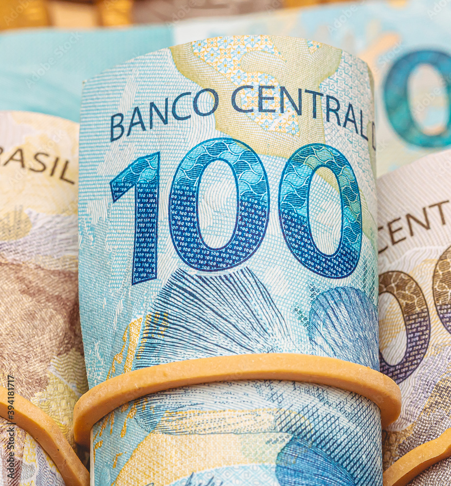Dinheiro, Brasil, Reais, Real Brasileiro, Real. Grupo de cédulas ...