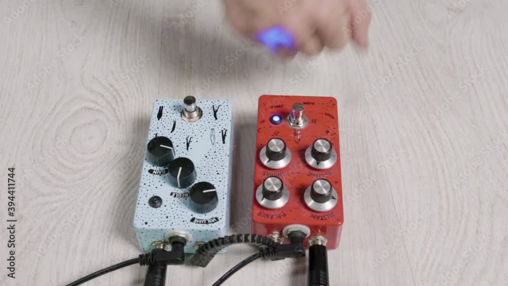 Vidéo Stock Guitar pedal effect stomp boxes with led indicator lights ...