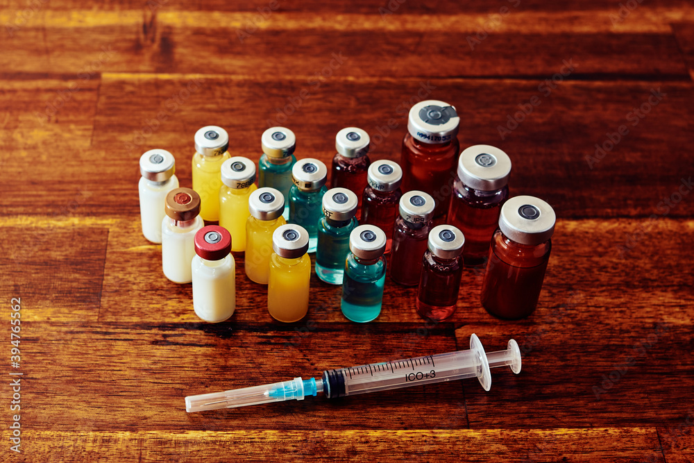 Investigación, vacunación. Vacunas, inyecciones. Protección sanitaria ...