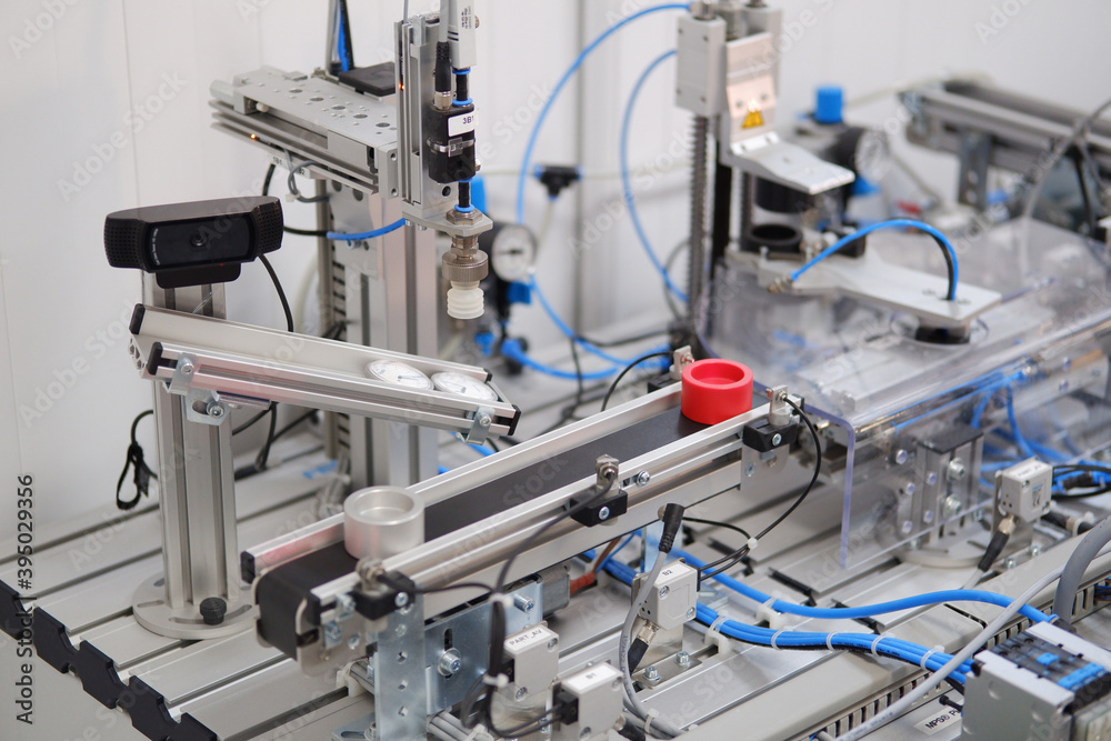 Industry 4.0 concept; artificial intelligence in smart factory. Close ...