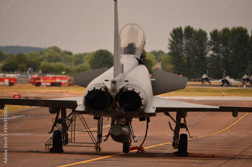 Foto de Eurofighter Typhoon GR4 twin-engine, delta wing, multirole ...