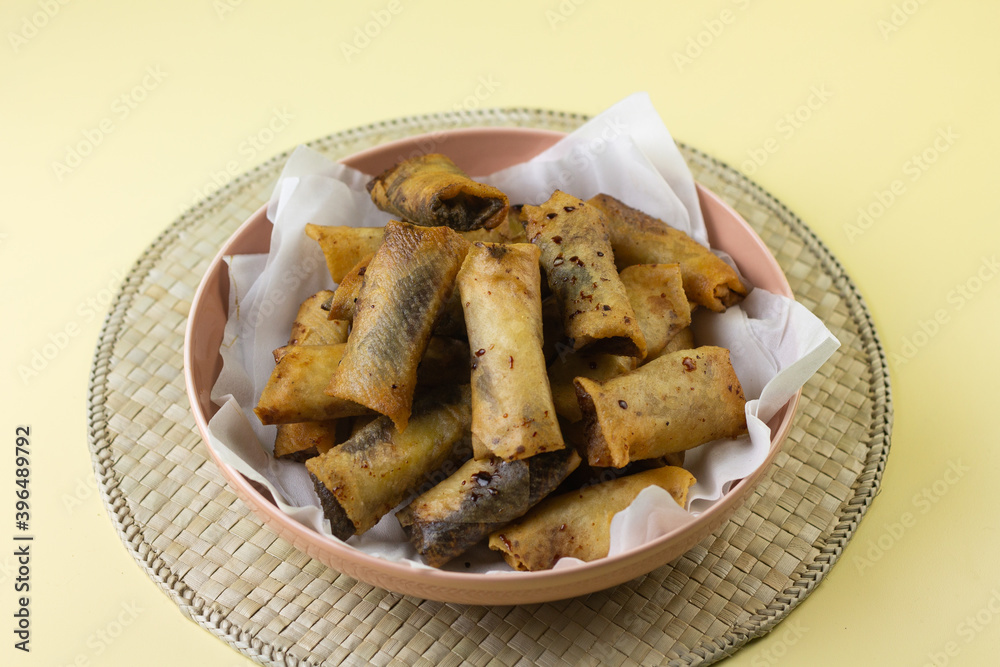 Pisang Aroma Cokelat or Banana chocolate spring roll, traditional ...