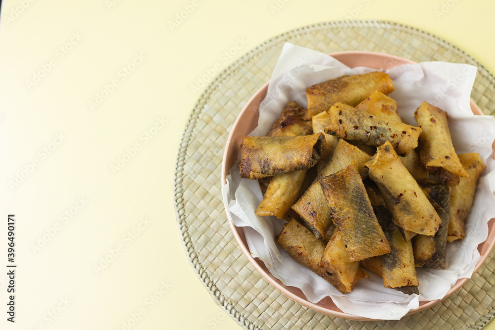 Foto de Pisang Aroma Cokelat or Banana chocolate spring roll ...