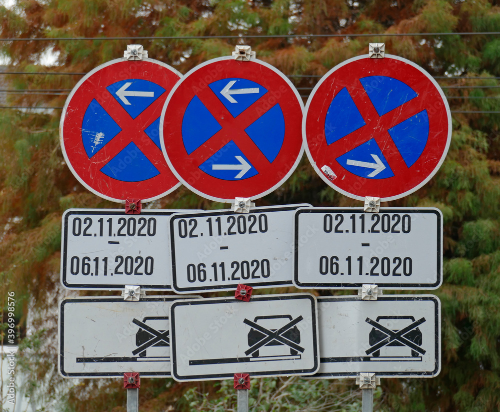 Verkehrsschilder Halteverbotsschilder, Vorübergehendes uneingeschränkte ...