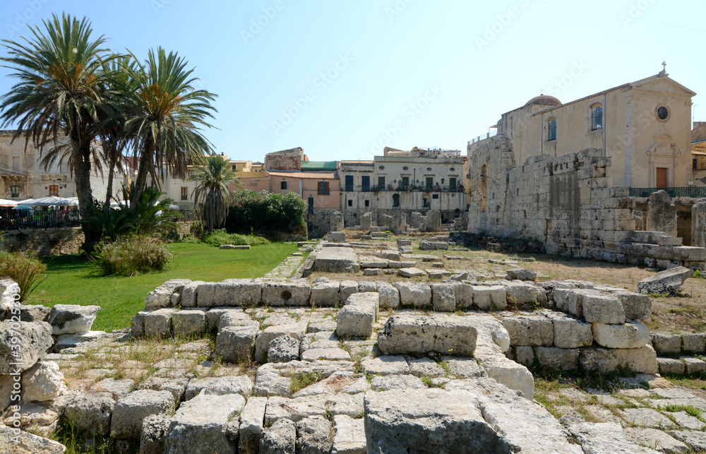 Syracuse is a city in Sicily where Archimedes was born. It is known for ...