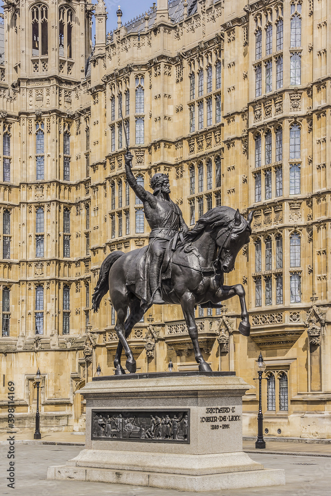 Statue of King Richard I - The Lionheart outside the Palace of ...