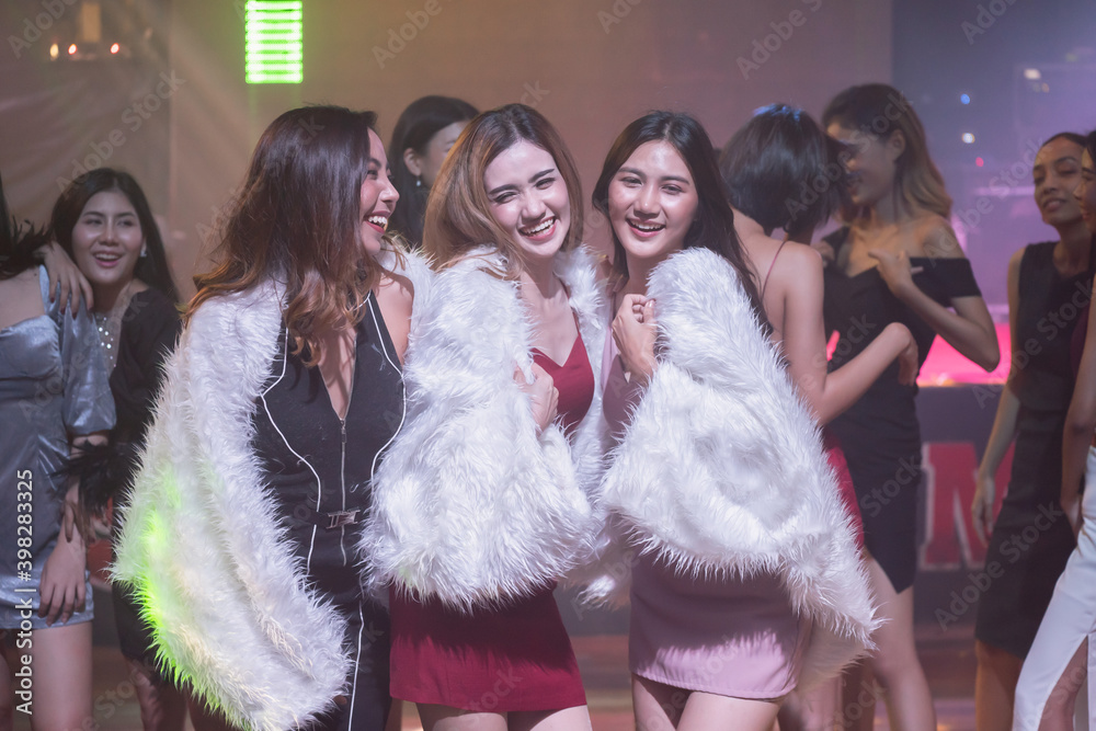 Qatar Nightlife Girls