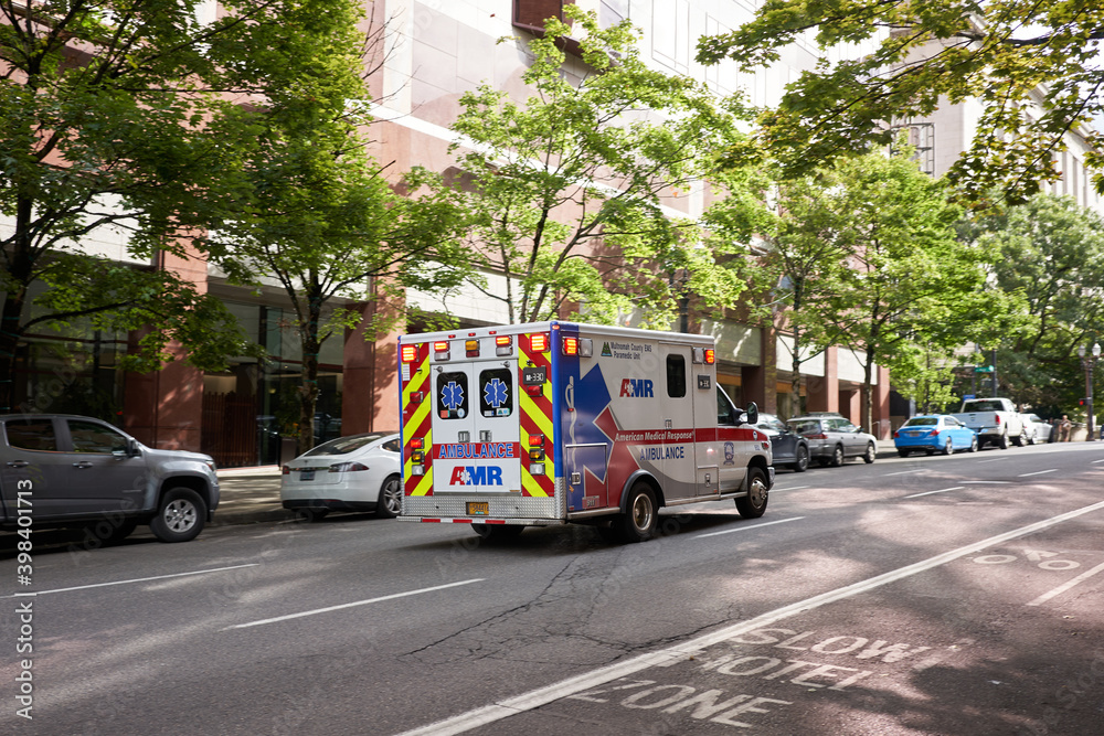 Portland, Oregon, USA - Sep 13, 2019: An American Medical Response (AMR ...