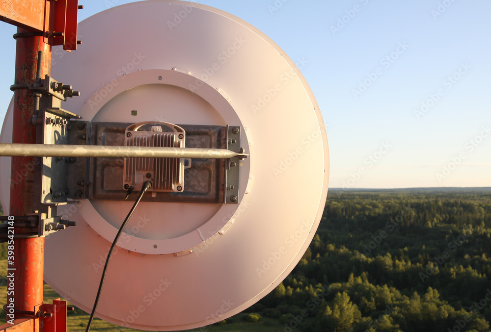 Cellular microwave system. Wireless directional communication antenna ...