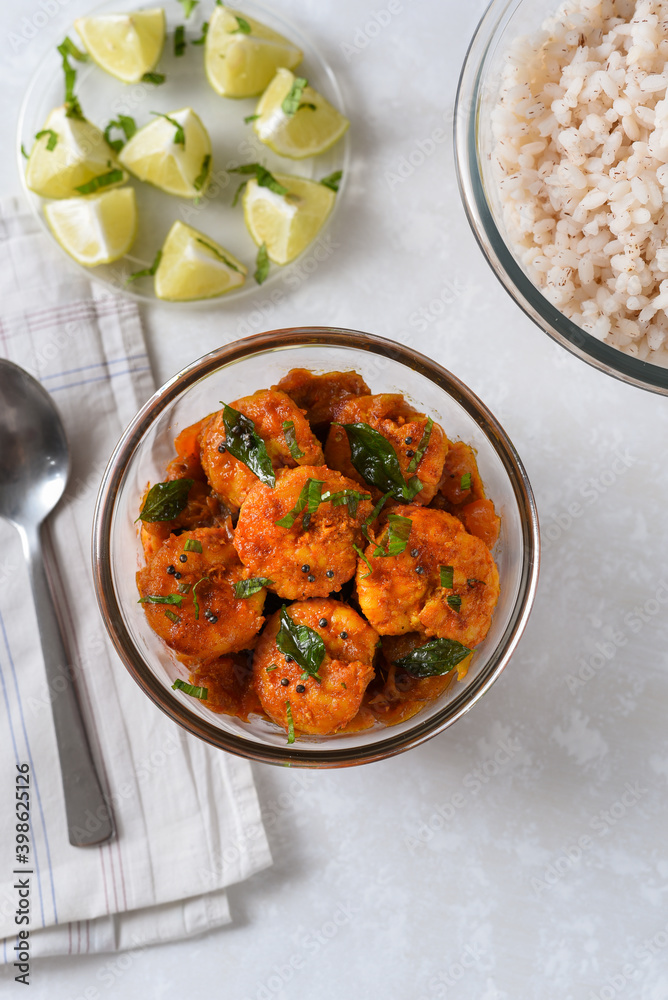 Fotka „Top view spicy hot Bengali Prawn roast , shrimp masala Kerala ...