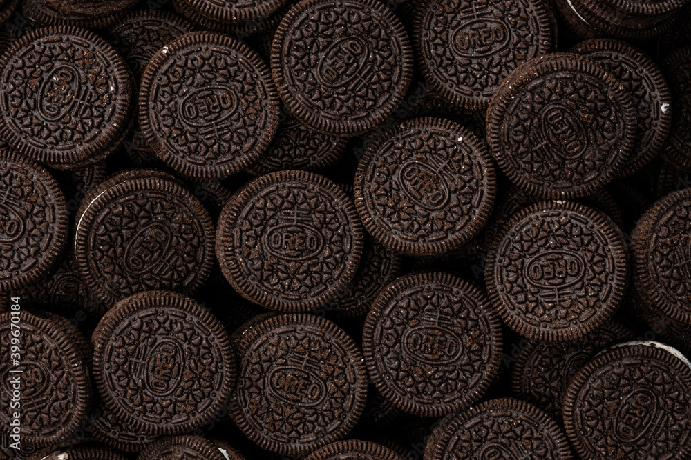 Nabisco Oreo Cookies laying flat Stock 写真 | Adobe Stock