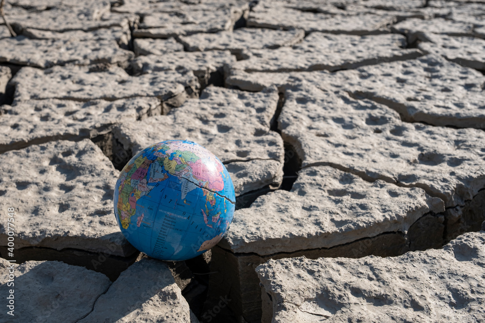 environmental problems, drought, desertification, thirst, pollution of ...