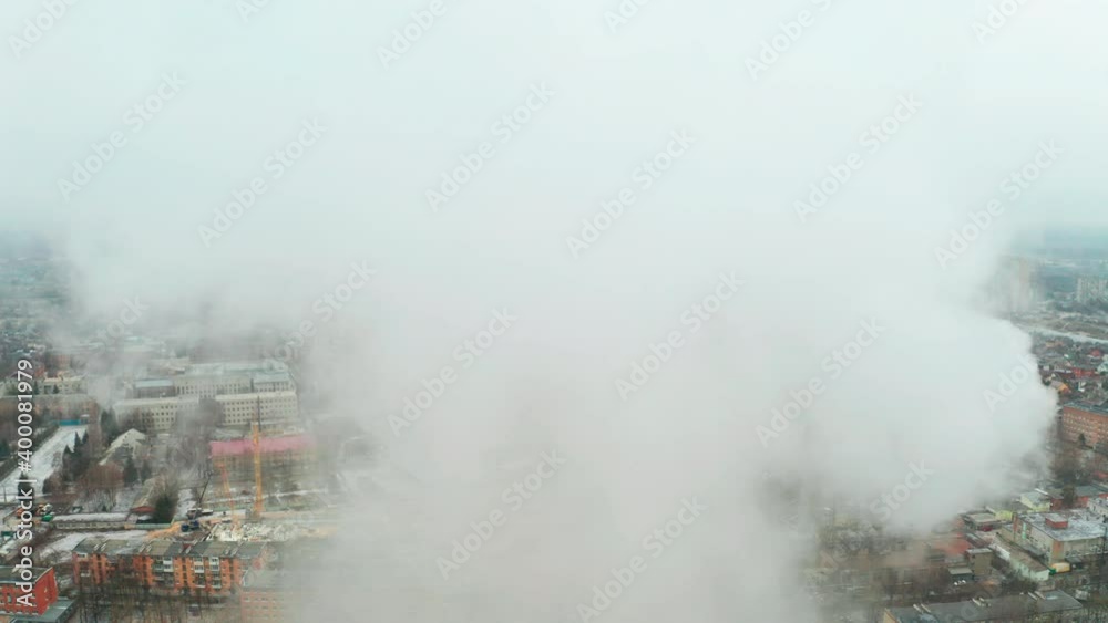 Vidéo Stock Air pollution over residential areas in Kharkiv - a smoke ...