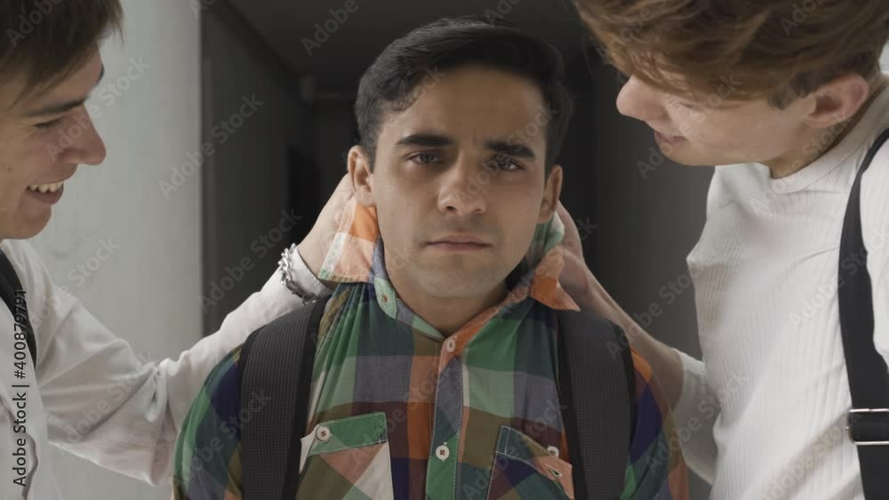 Stockvideo Headshot of frightened frustrated bullied high school ...