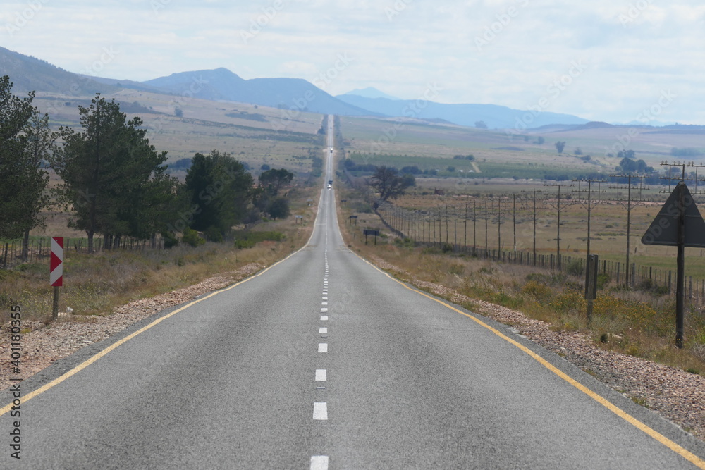Die Cape Route 62 verbindet Kapstadt mit Port Elizabeth auf die gleiche ...