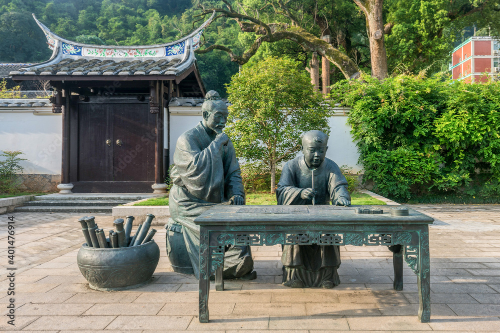 Chinese traditional Confucian culture, bronze statue of Confucius and ...