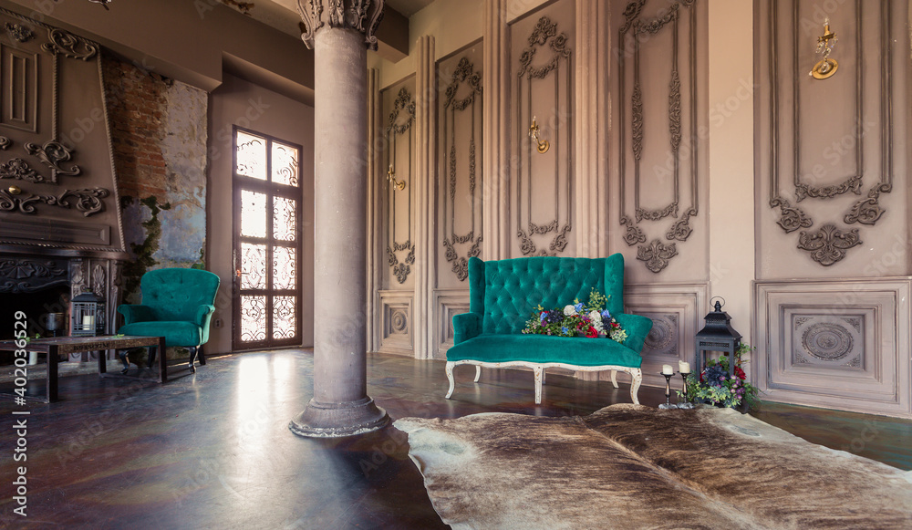 Luxury old custle interior. Large hall with columnes. beautiful ...