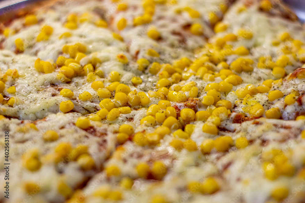 pizza con maiz y queso, foto de producto, toma detalle, macro. Stock ...