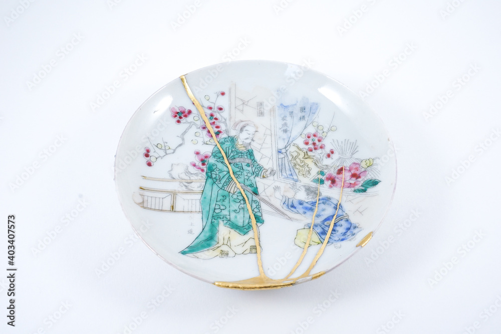 Kintsugi old Chinese colourful plate, real gold wabi sabi Kintsukuroi ...