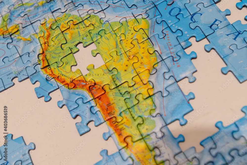 Puzzle of map of the South America. foto de Stock | Adobe Stock