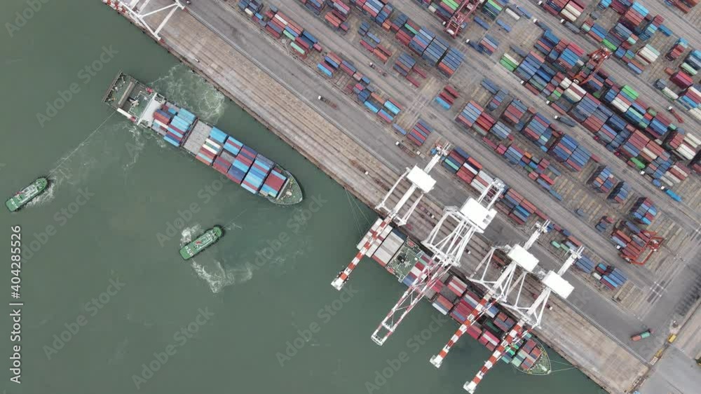 Vidéo Stock Top view of modern industrial port with containers.It is an ...