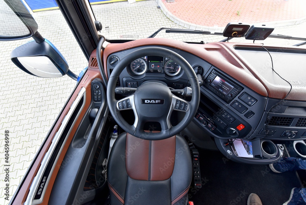 DAF XF 480 FAW 8x4 Rigid. Cabin interior - driver's workplace. 10-20 ...
