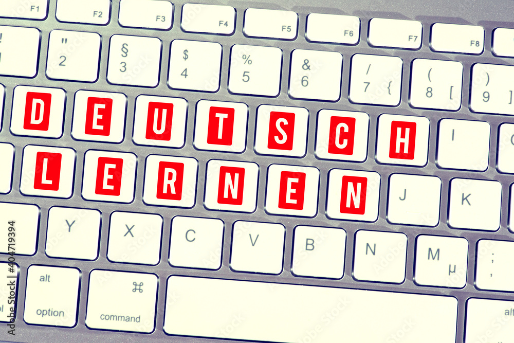 Computer und Slogan Deutsch Lernen Stock Photo | Adobe Stock