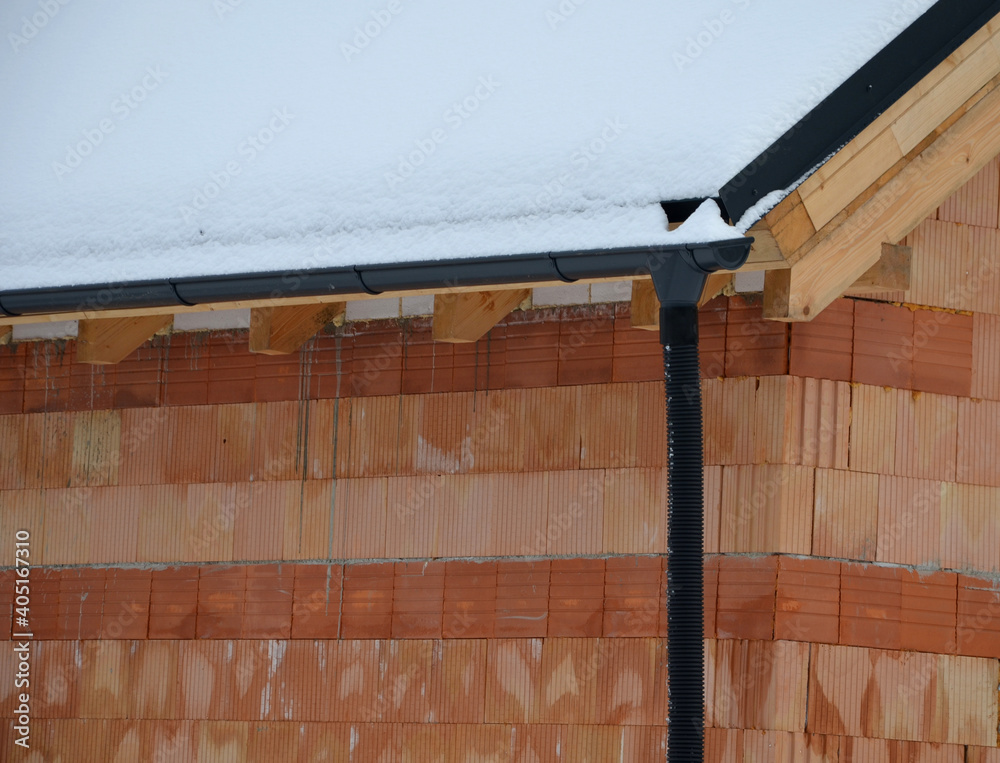 before the facade of the house is completed, it is necessary to lead ...