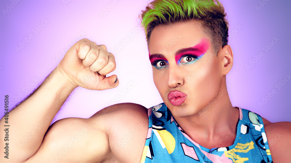 Beauty Fashion Muscular guy with Colorful Art Makeup, Green Hair. Sexy ...
