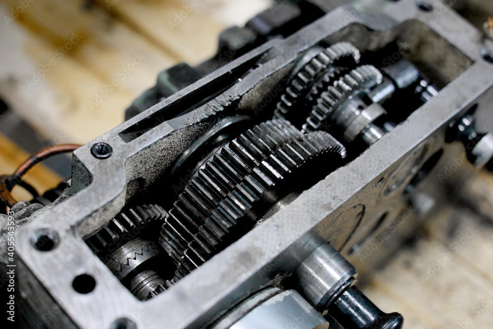 These are metal lathe parts. It is a steel mechanism with gears ...