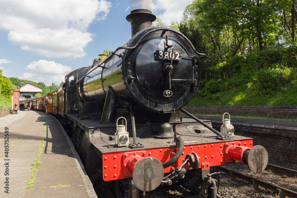 Foto de Steam Locomotive GWR 3802 preserved at the Llangollen heritage ...