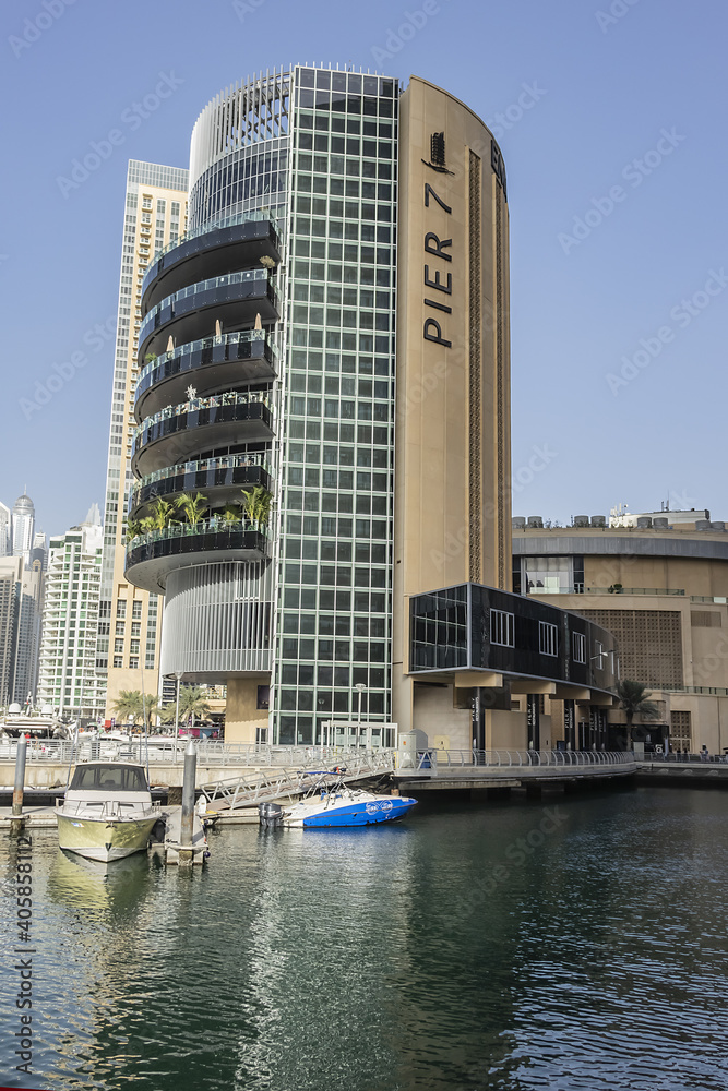 Dubai Marina Pier 7 - building with seven different restaurants on each ...