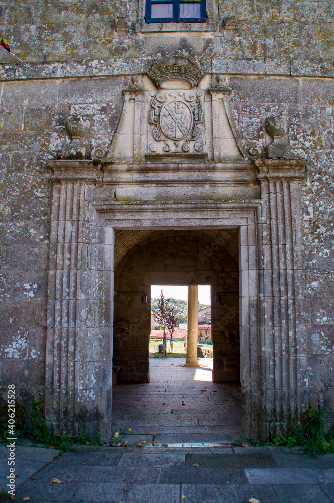 Monasterio Cisterciense de Santa María de Xunqueira de Espadanedo ...