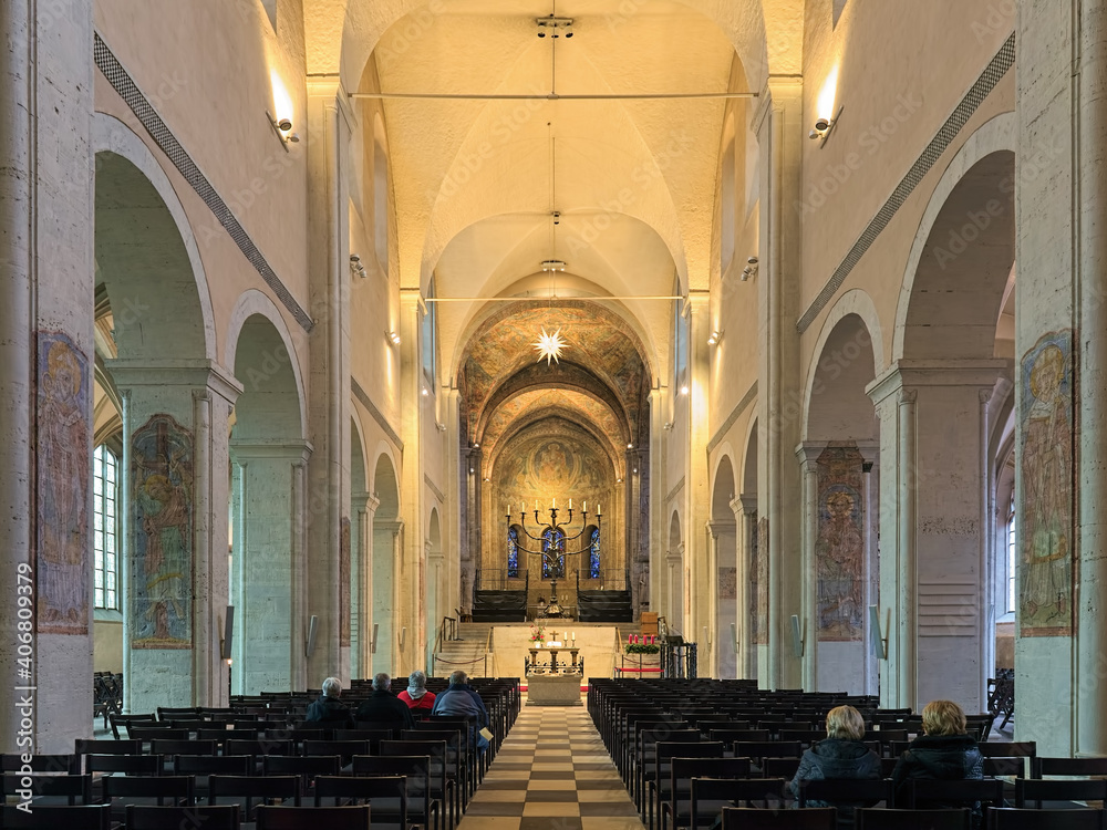 Zdjęcie Stock: Braunschweig, Germany. Interior of Brunswick Cathedral ...