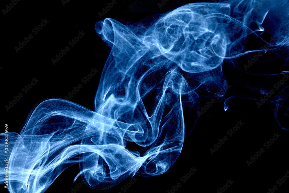 Dampf steigt hoch und verwirbelt dabei recht stark. Stock Photo | Adobe ...