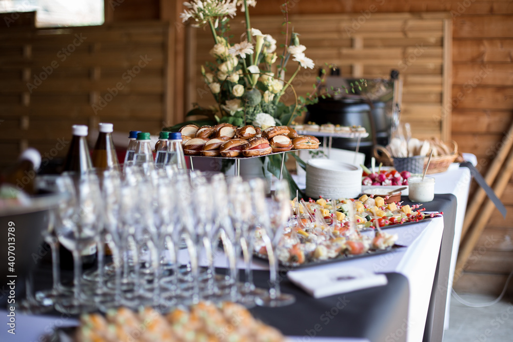 buffet apéritif mariage Stock Photo | Adobe Stock