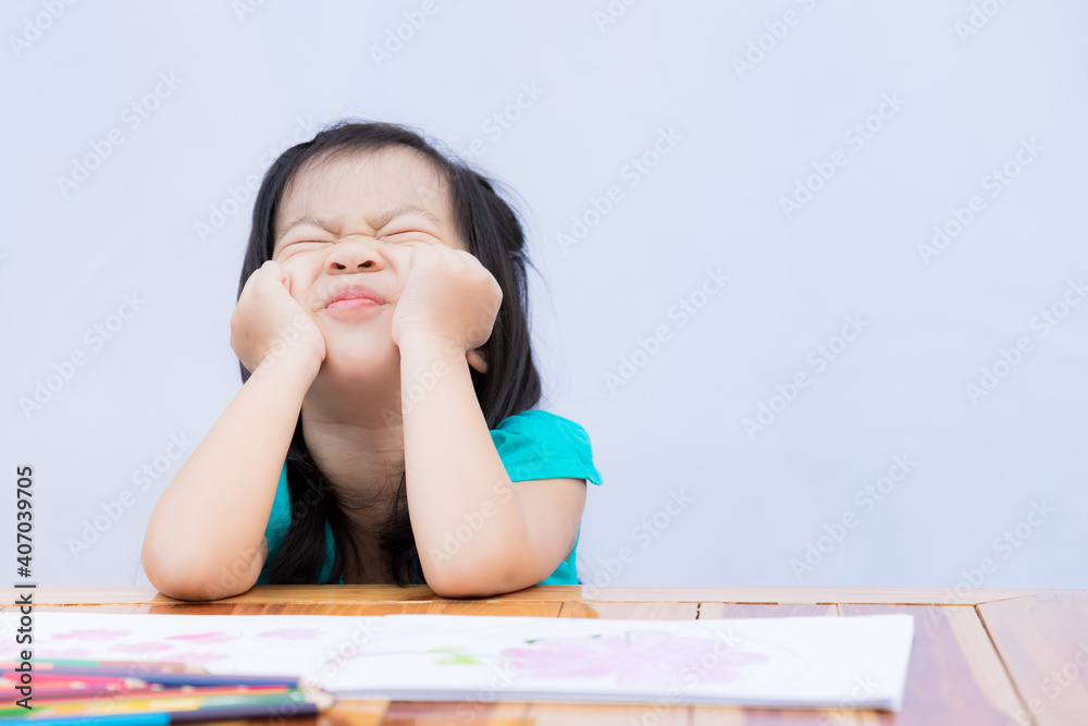 Pupil self isolating herself in doing art homework. Child bored or ...