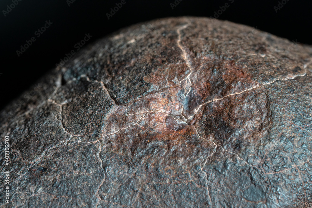 Foto Stock Macro photo of the fusion crust from a Chondrite Meteorite ...