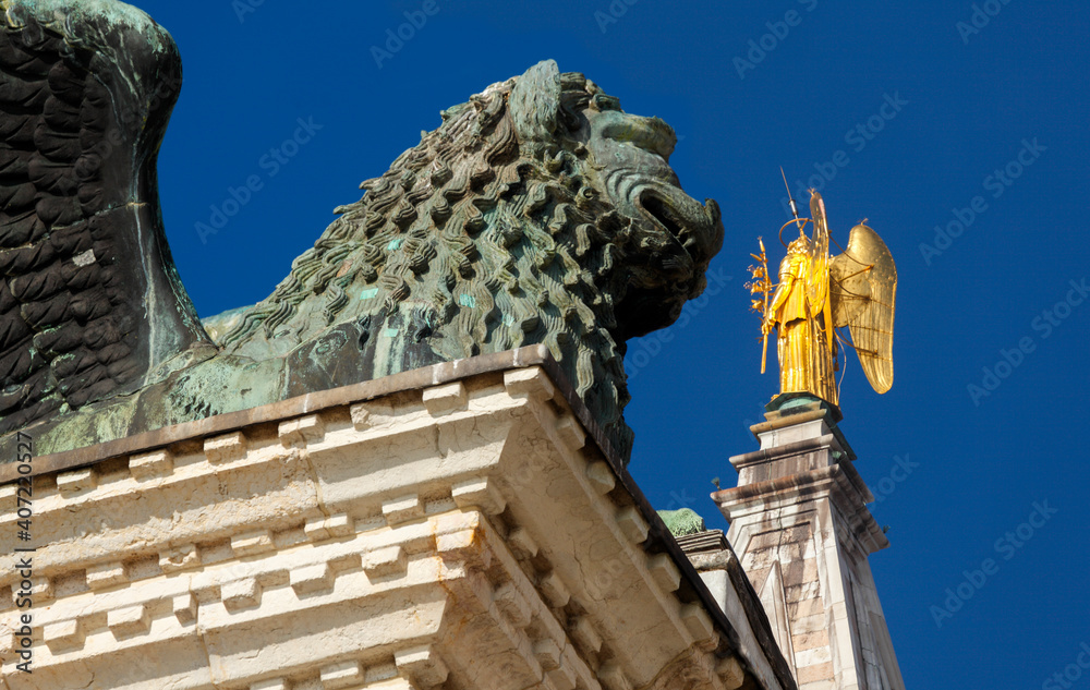 San Marco clocktower, column of the lion of Saint Mark, Piazzetta ...