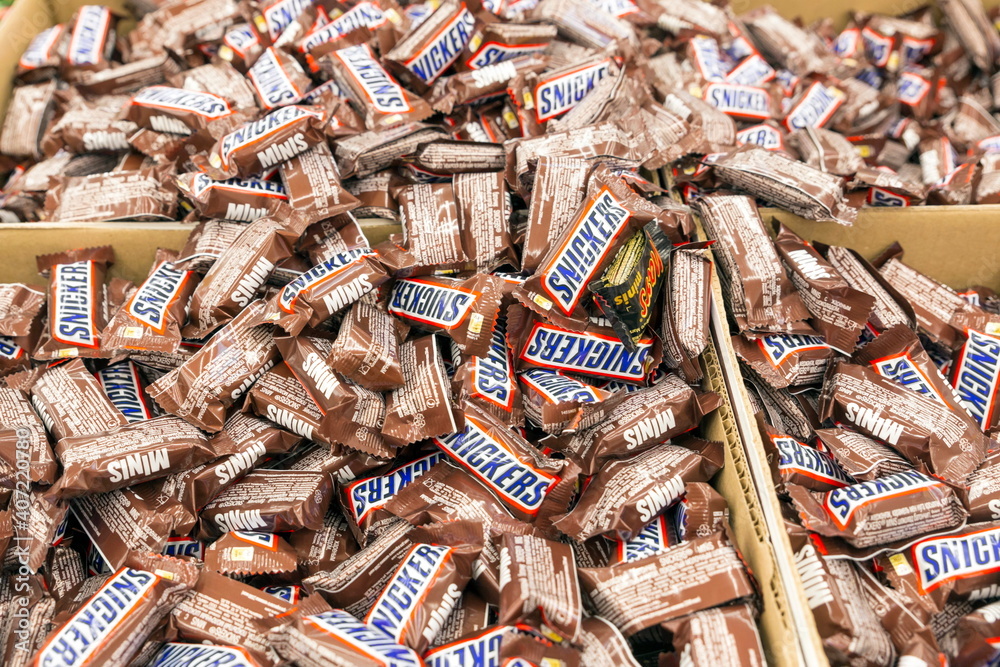 Russia Samara November 2019: Snickers chocolate bars on store shelves ...