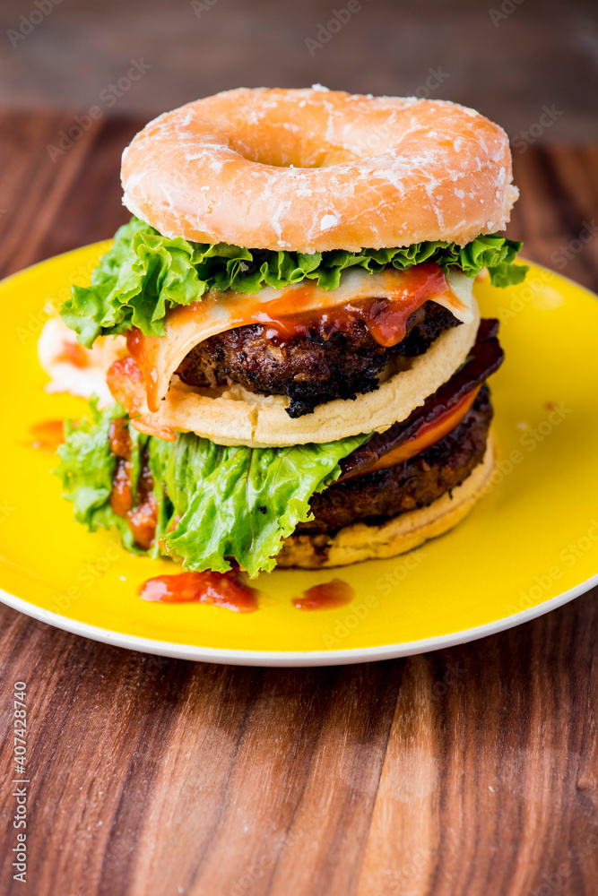 amburger. Bacon Cheeseburger. Classic traditional American bar ...