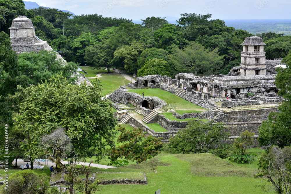 Paisajes y localizaciones de las ruinas mayas de Palenque, en el estado ...