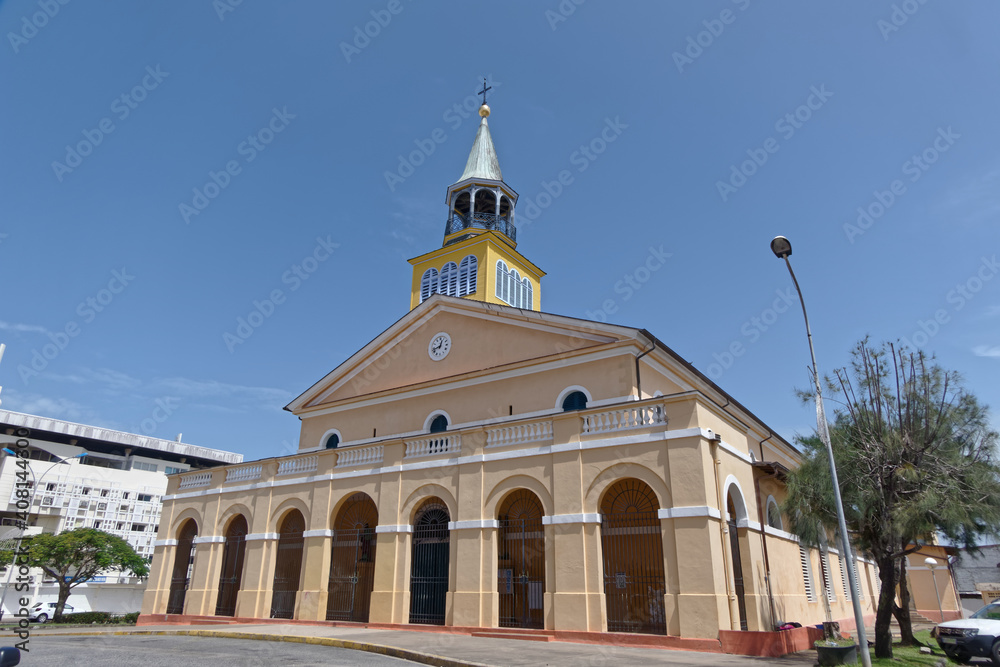 Cathédrale Saint-Sauveur de Cayenne classée aux monuments historiques ...